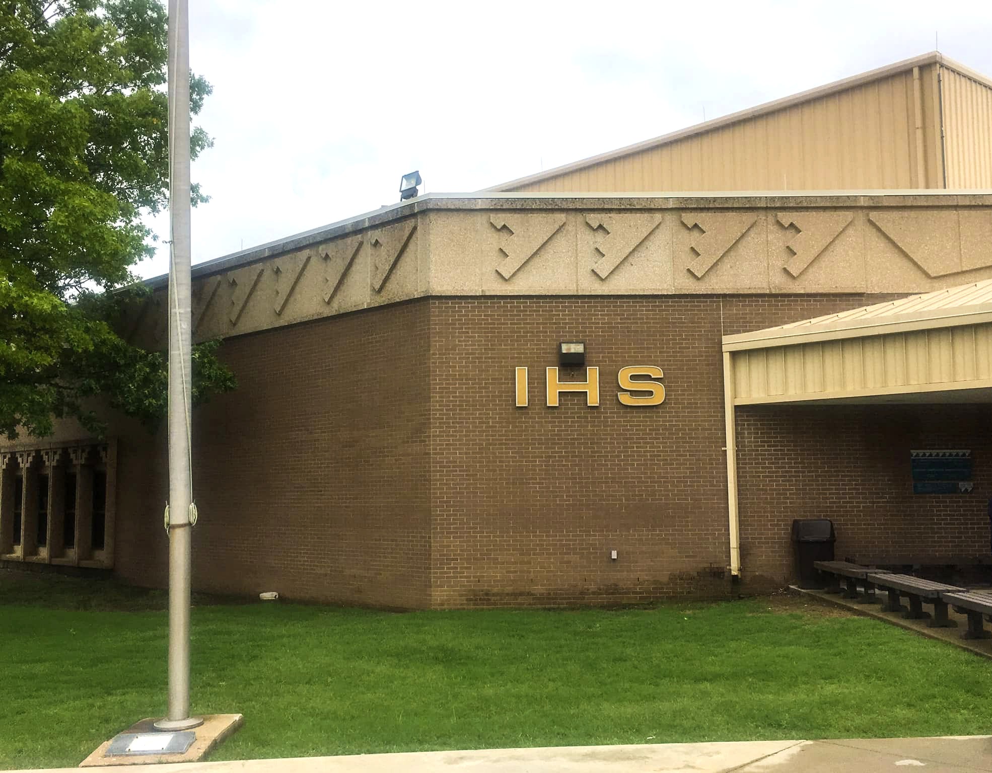 Claremore Indian Hospital - Claremore, OK | Rehab.com