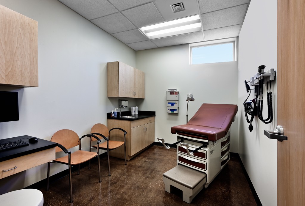PCC Austin Family Health Center - Chicago, IL | Rehab.com