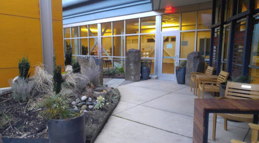 VA Puget Sound Health Care System Rehab in Seattle, WA | Get Costs ...