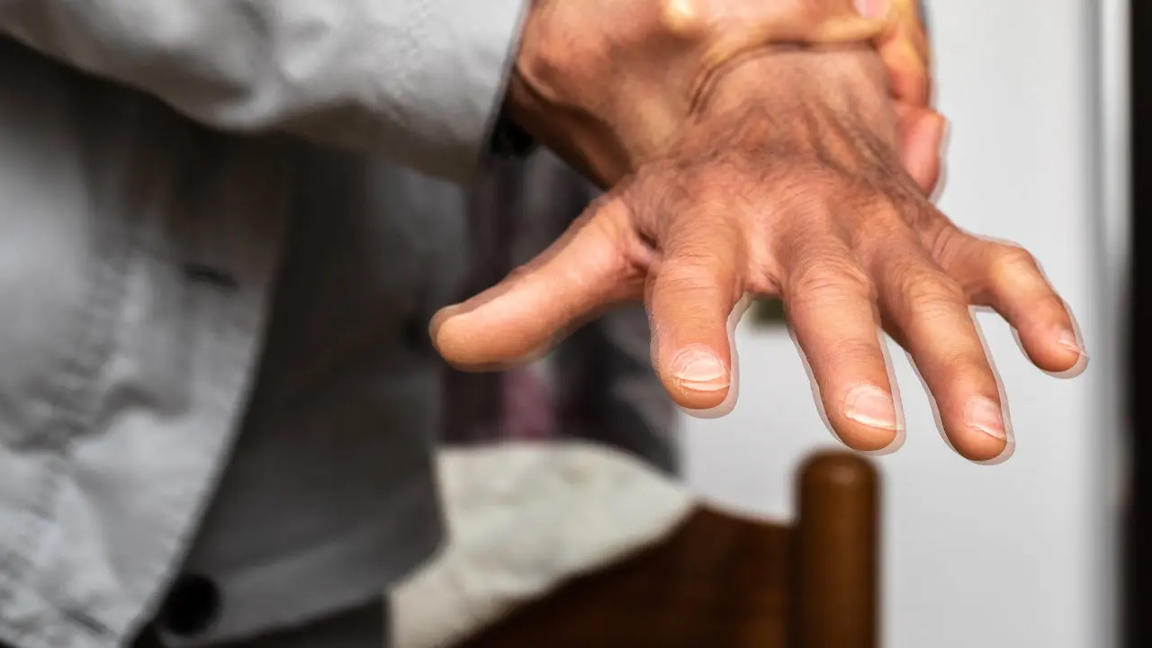 Alcohol Withdrawal Tremors: Causes, Risks, and Treatment